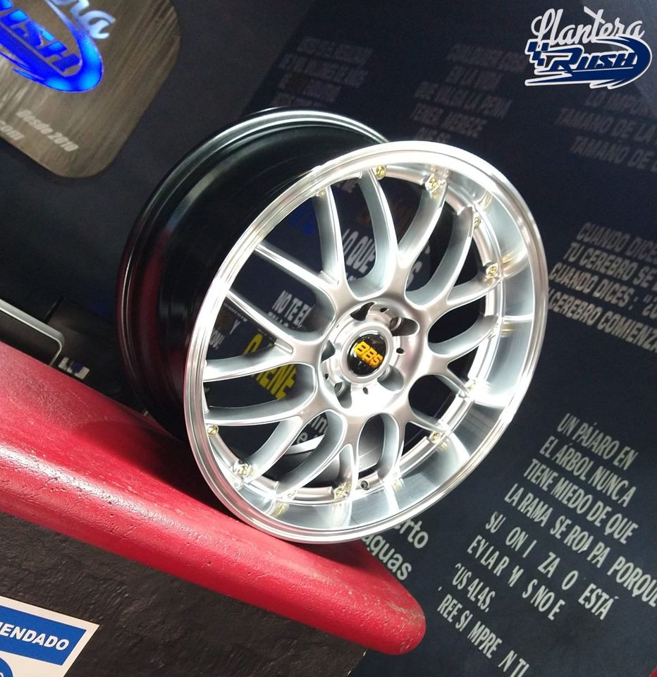 JUEGO DE RINES 18"X8.5" 5-112/5-114.3 TIPO BBS RS-GT | RUSH